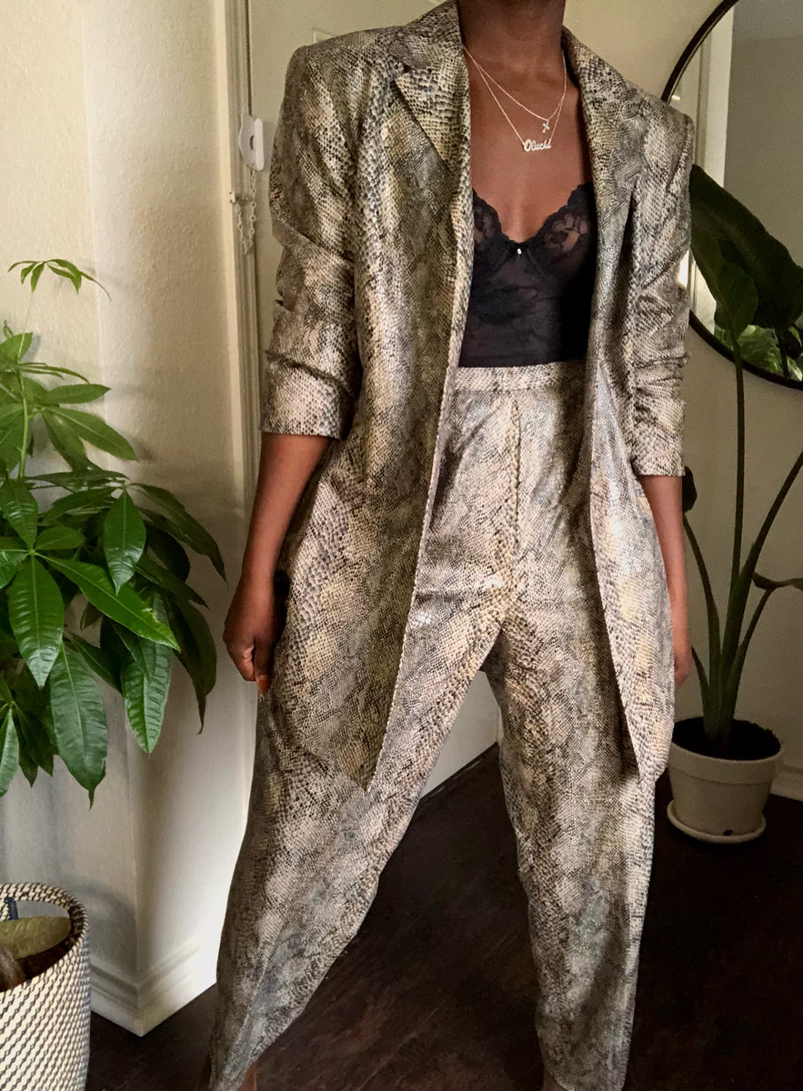 snake print suit – OLUCHI VINTAGE